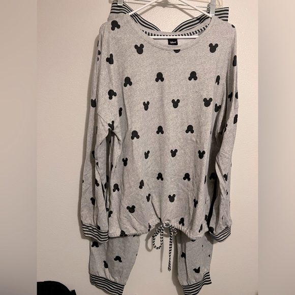Intimates & Sleepwear | Womens Disney Pajamas Xl | Poshmark